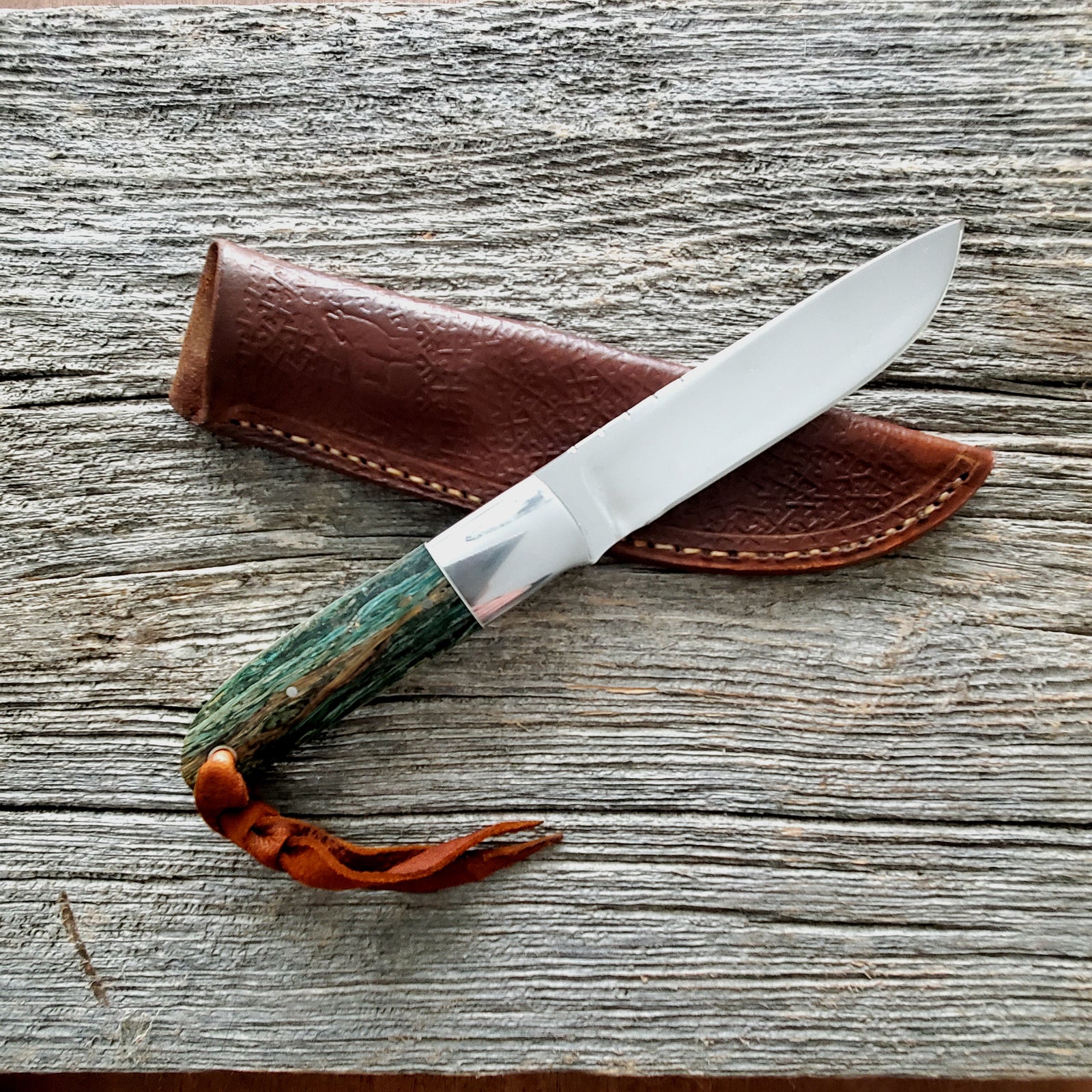 Custom Hunting Knives - The Footed Shaft